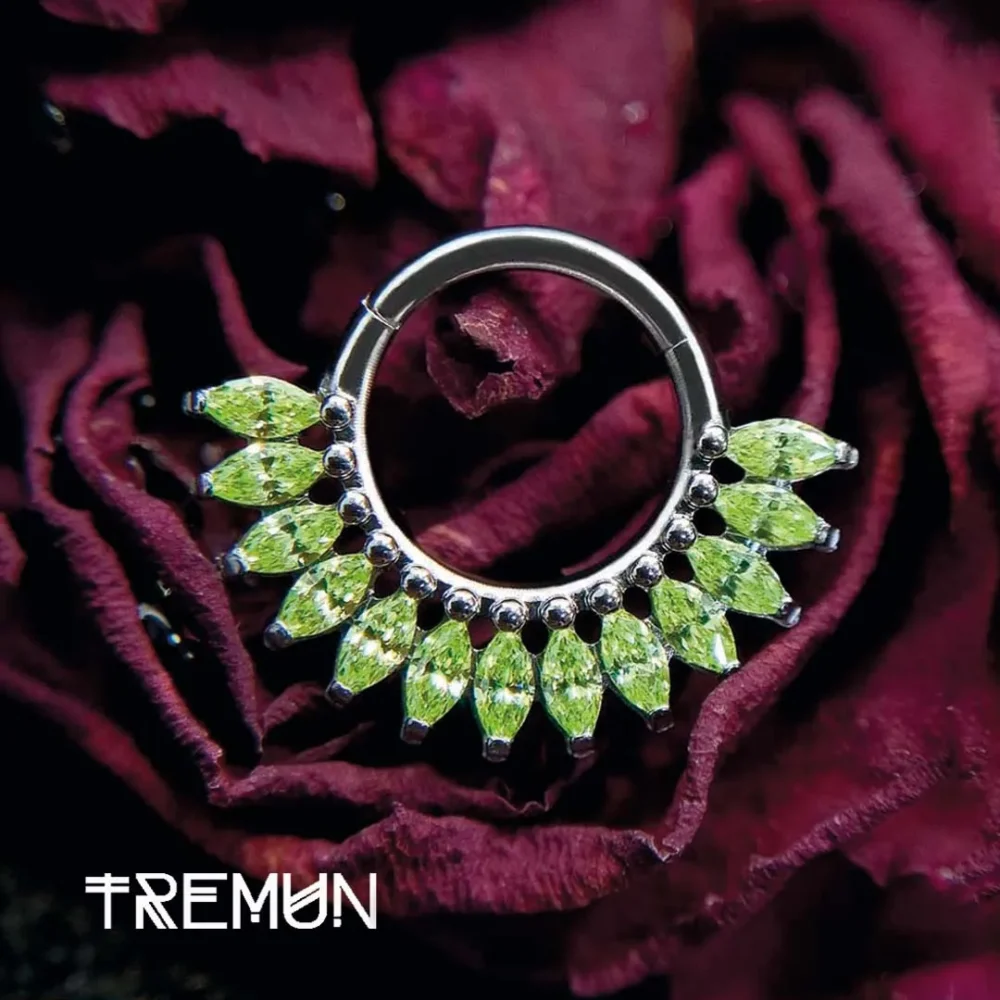 Maria Green Apple Clicker Ring 16G Titanium F-136