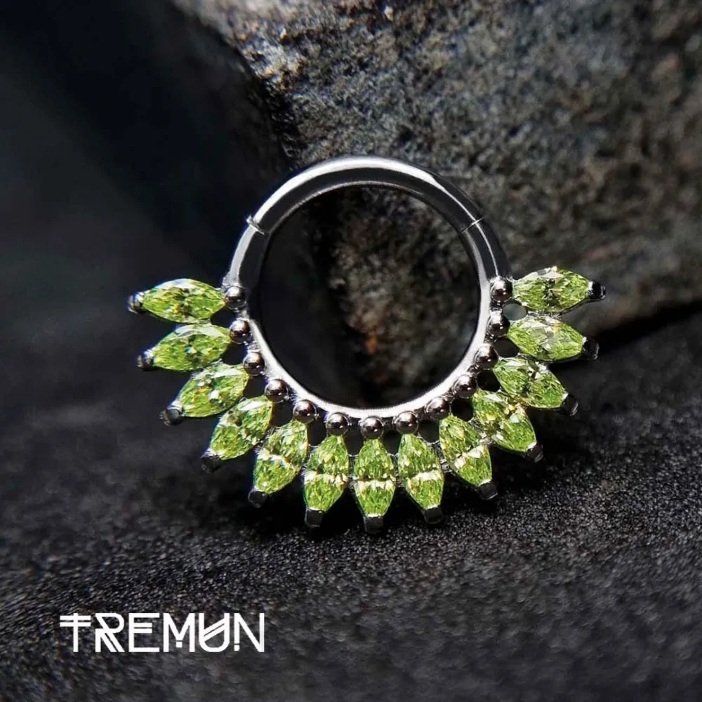 Maria Green Apple Clicker Ring 16G Titanium F-136